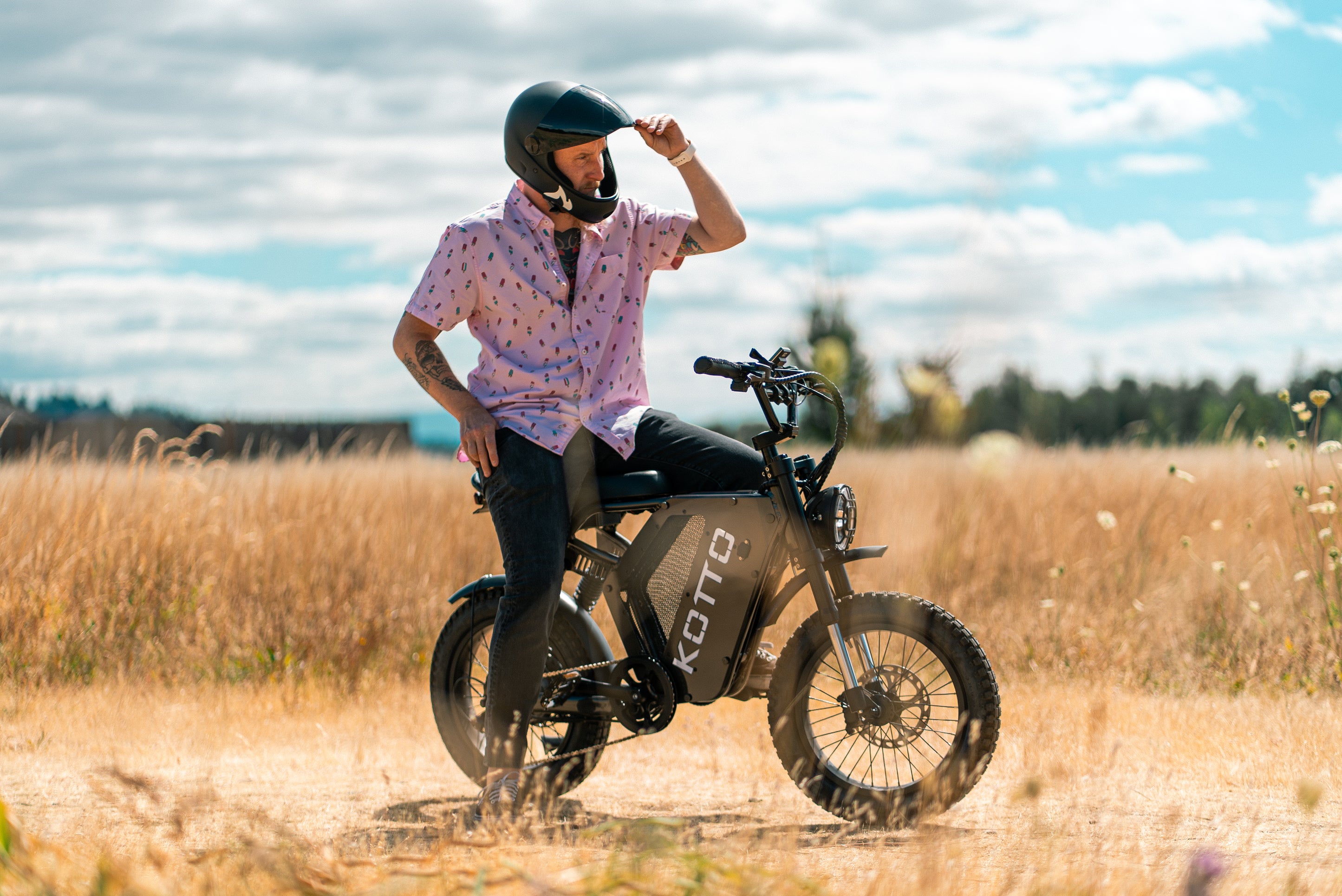 Predator DH6-Xe Helmet – REVRides