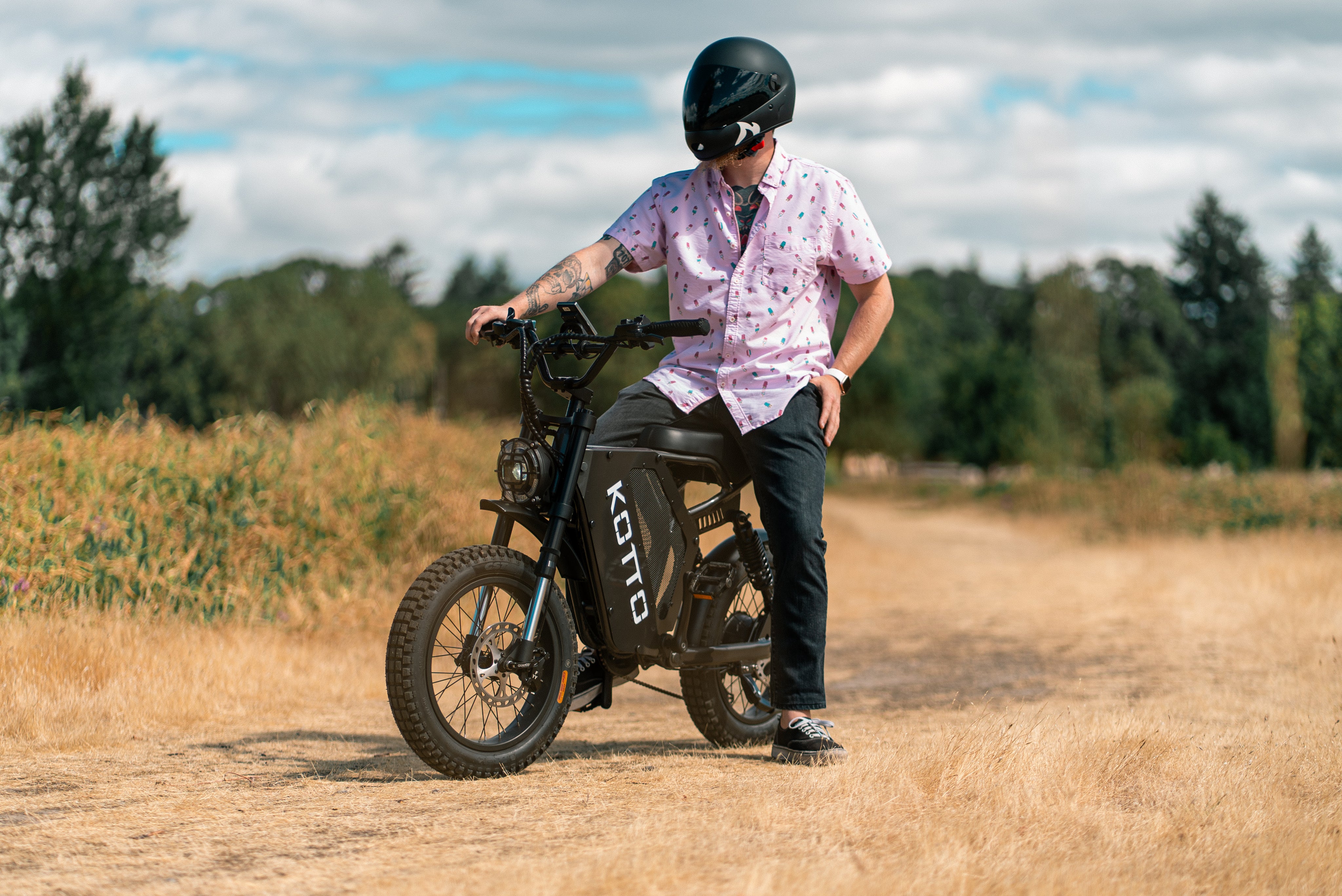 Predator DH6-Xe Helmet – REVRides