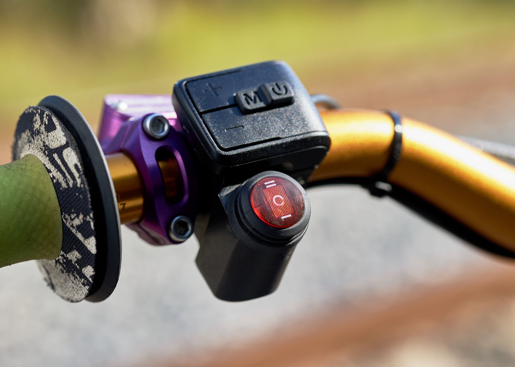 GritShift Duster Headlight & Taillight Kill Switch – REVRides