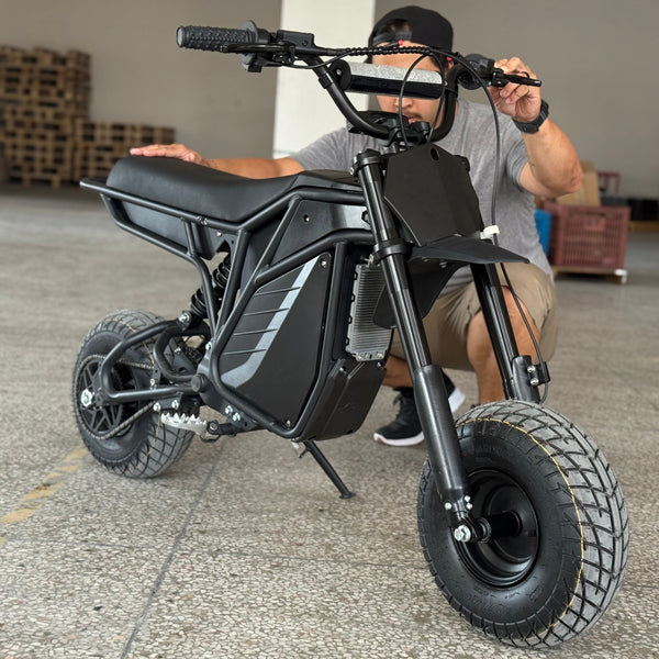 The Rizzler Sport by Electro & Co | Electric Stunt Mini-Bike – REVRides